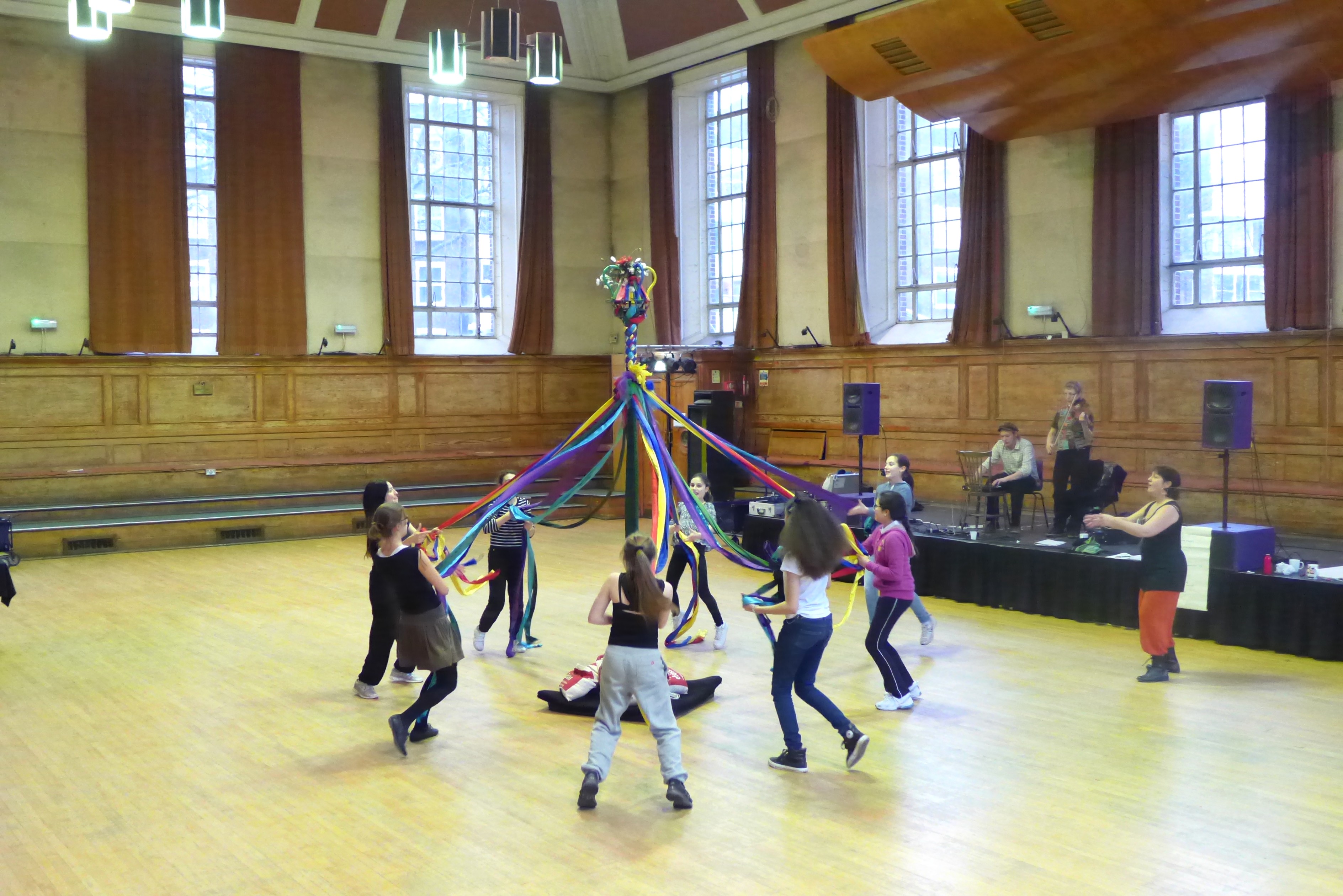 English Folk Dance and Song Society - Seventy young people get creative ...